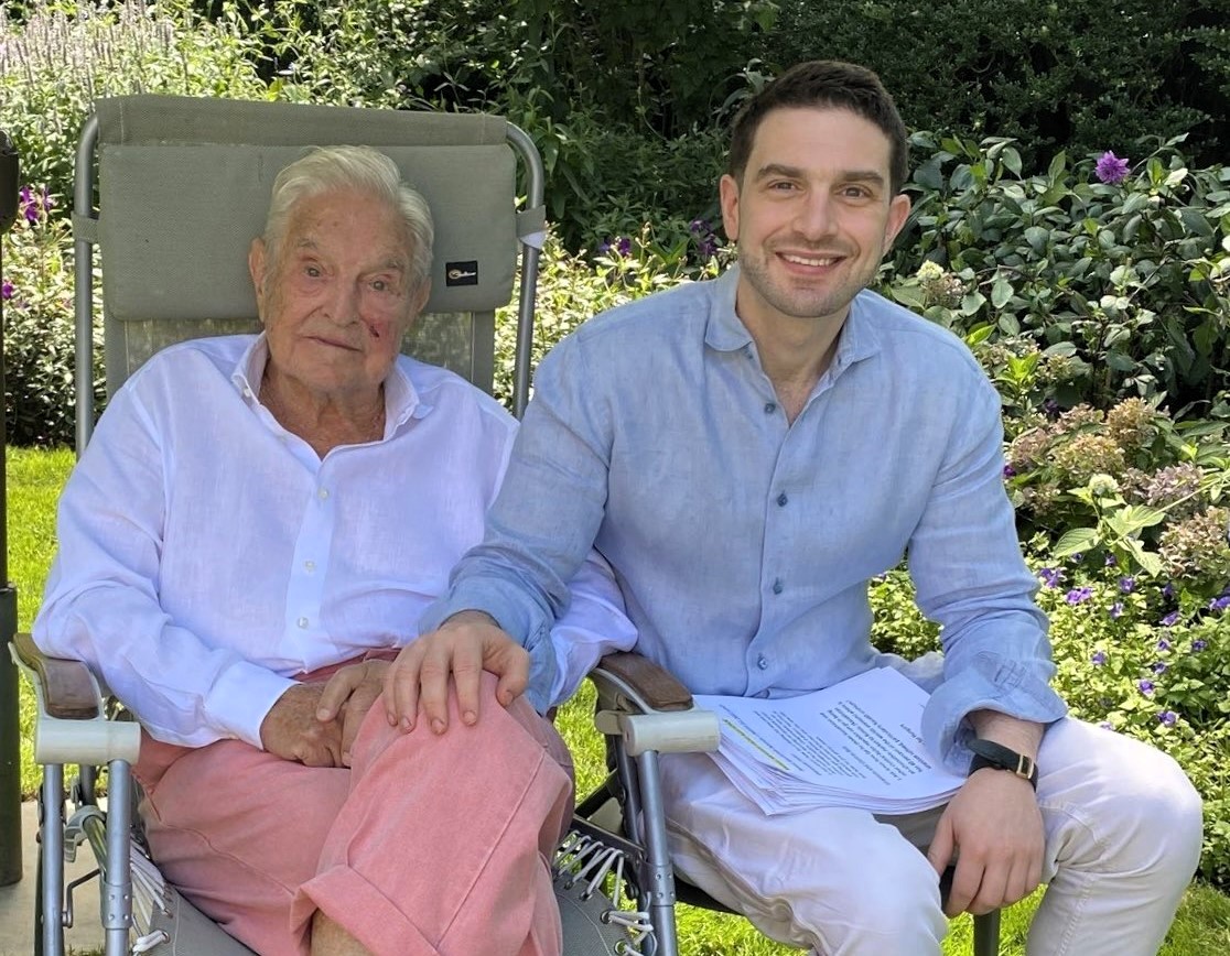 George Soros predă ştafeta fiului său Alexander - Investigative Report